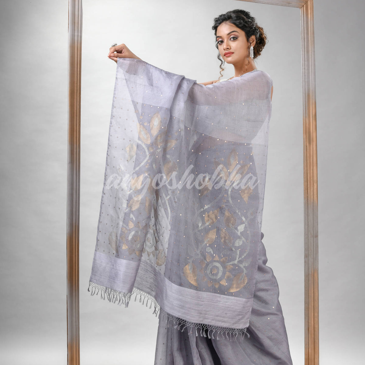 Traditional Silver Matka Silk Sequin Soft Jamdani Saree – angoshobha