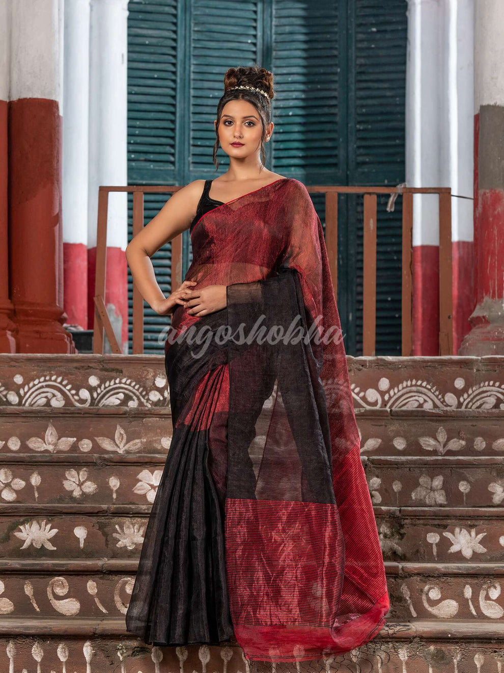 Black & Red Tissue Linen Multi Color Pallu Handwoven Saree – angoshobha