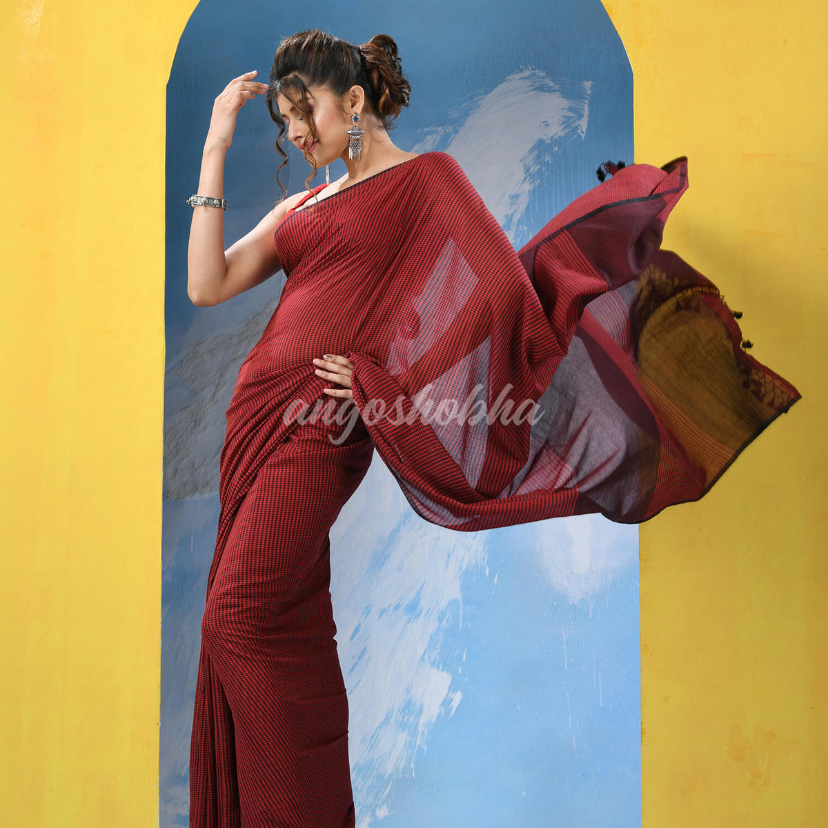 Red Cotton Check Handloom Saree – angoshobha